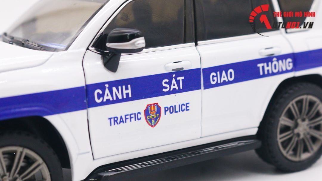 Mô hình xe ô tô độ CSGT Lexus LX600 full kính full open tỉ lệ 1:24 Chi ...