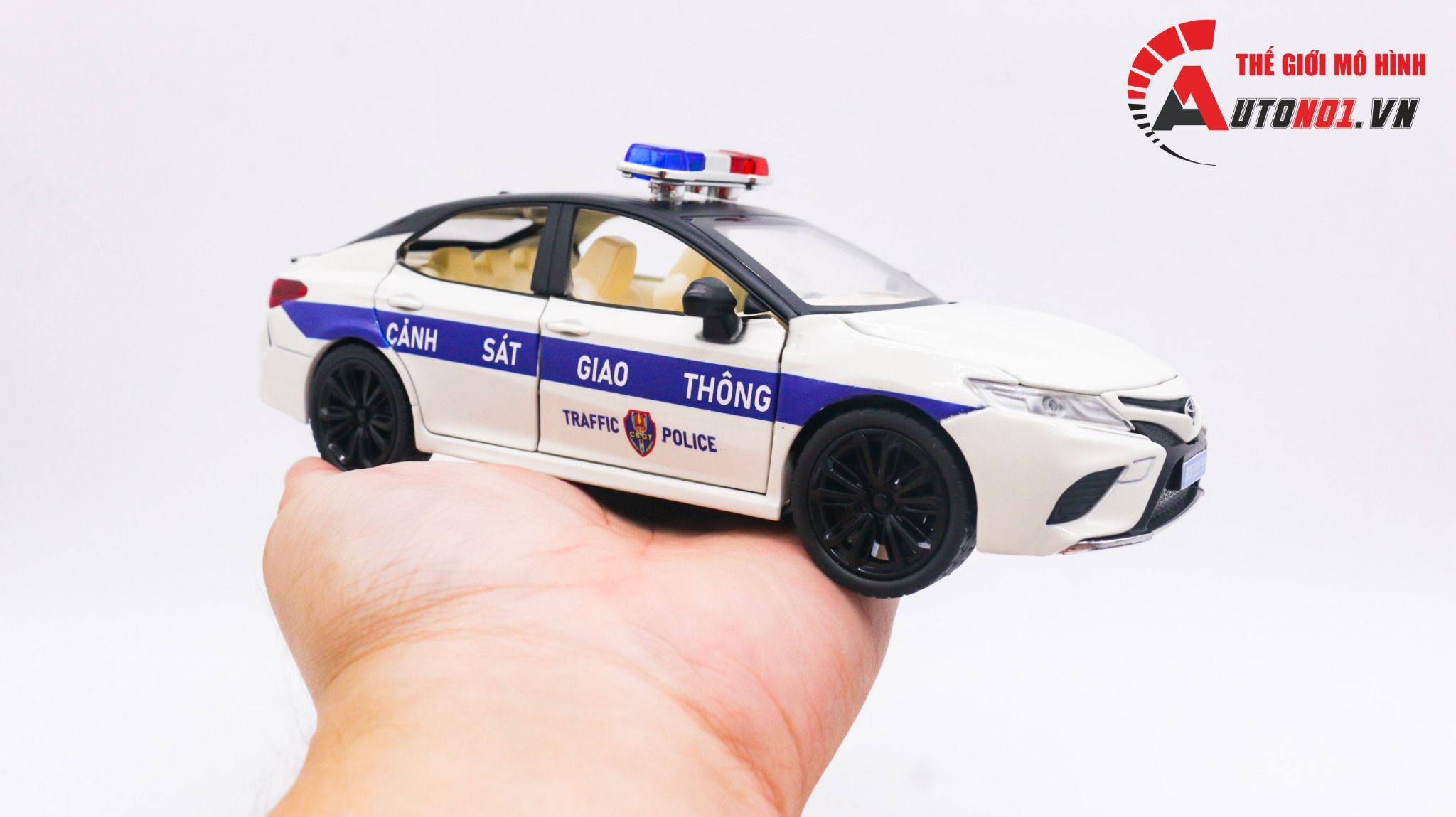 Mô hình xe ô tô độ CSGT Camry full open tỉ lệ 1:24 Chezhi Autono1 OT18 ...