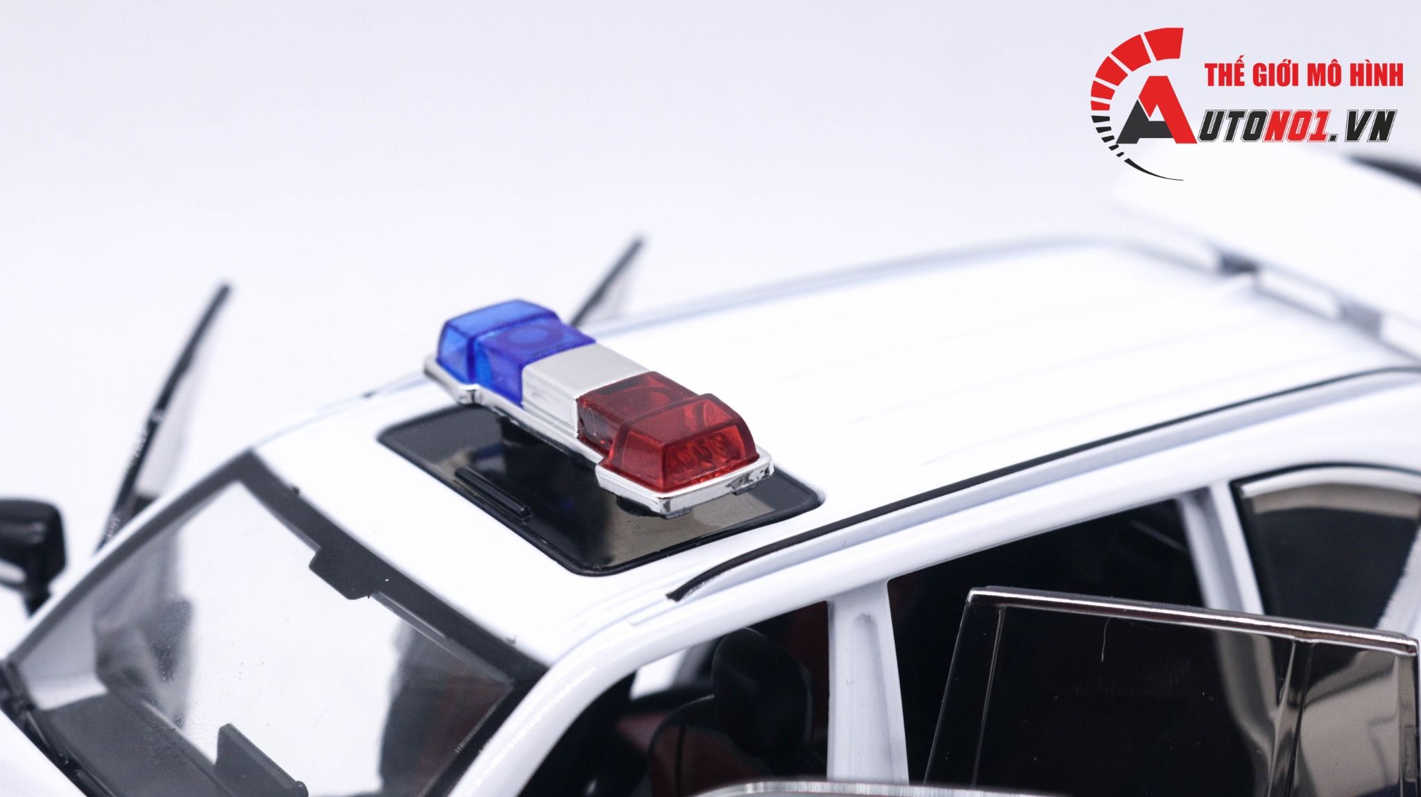 Mô hình xe ô tô độ CSGT Lexus LX600 full kính full open tỉ lệ 1:24 Chi ...