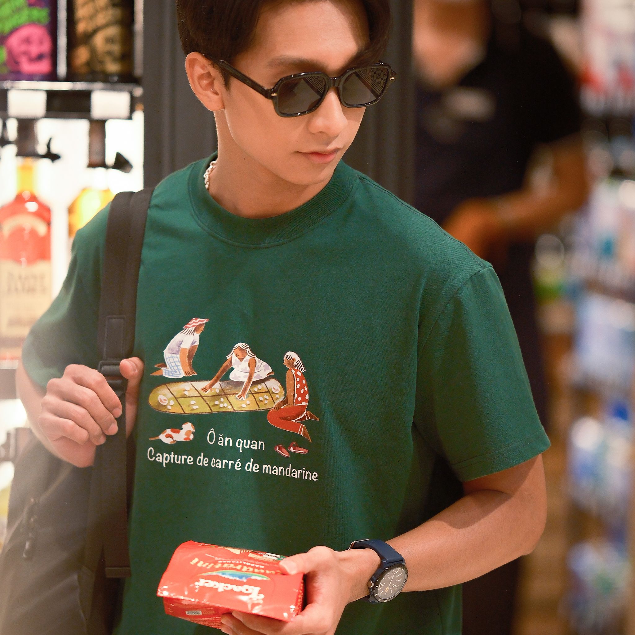 Áo Thun In Hình Chủ Đề "Ô Ăn Quan" - Mandarin Square Capturing T-shirt – The Craft House