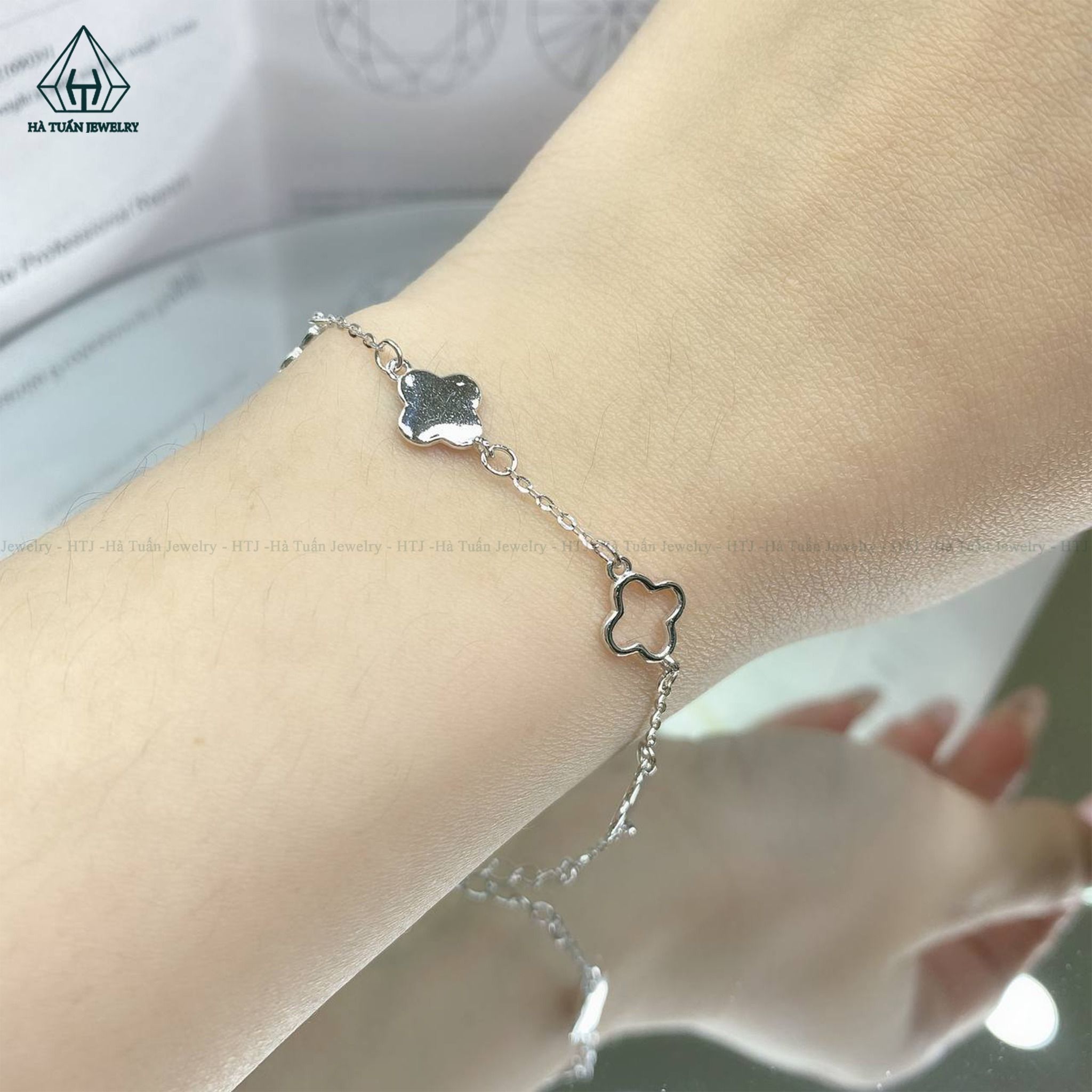 Lắc tay cỏ 4 lá B588