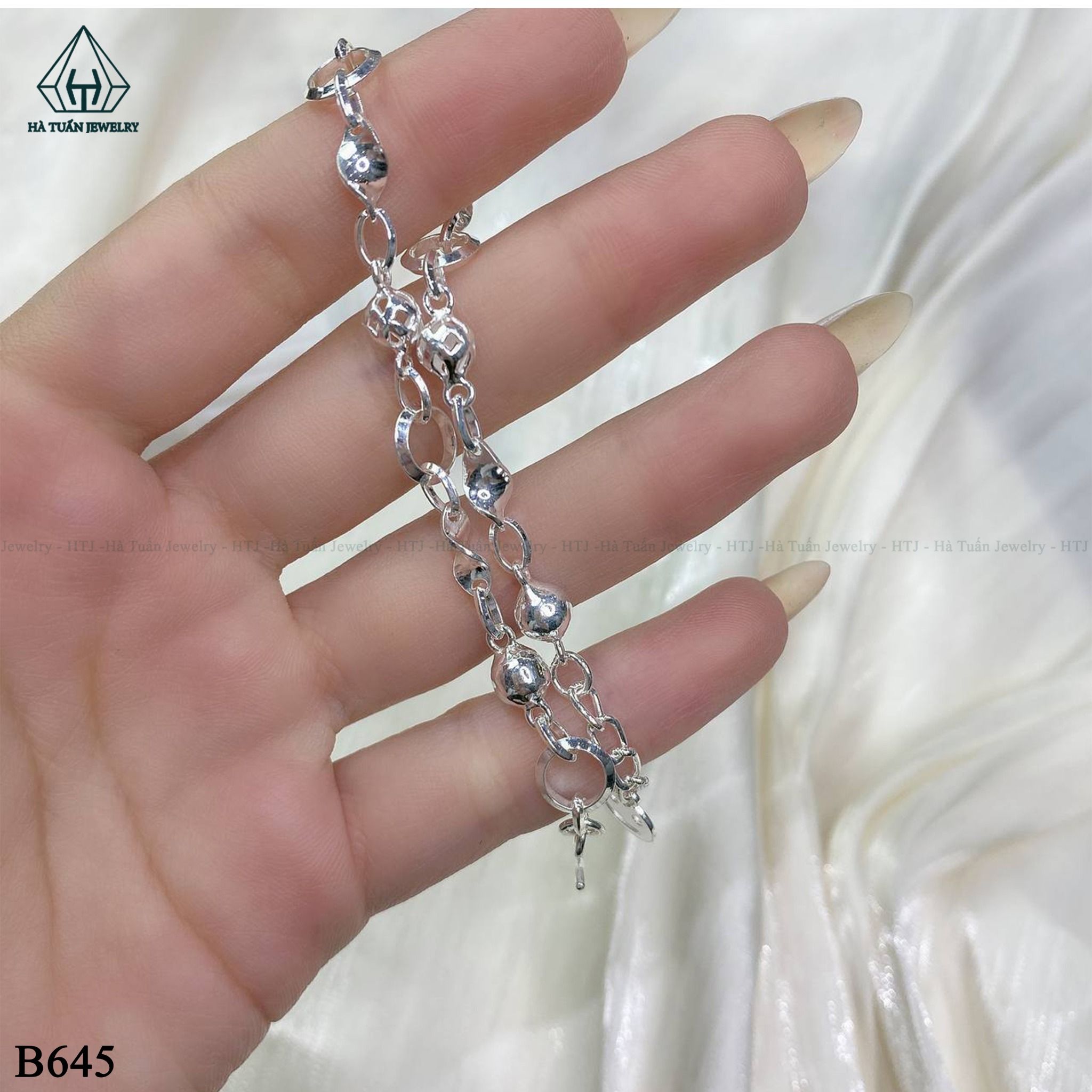 Lắc tay xích lớn bi treo B645