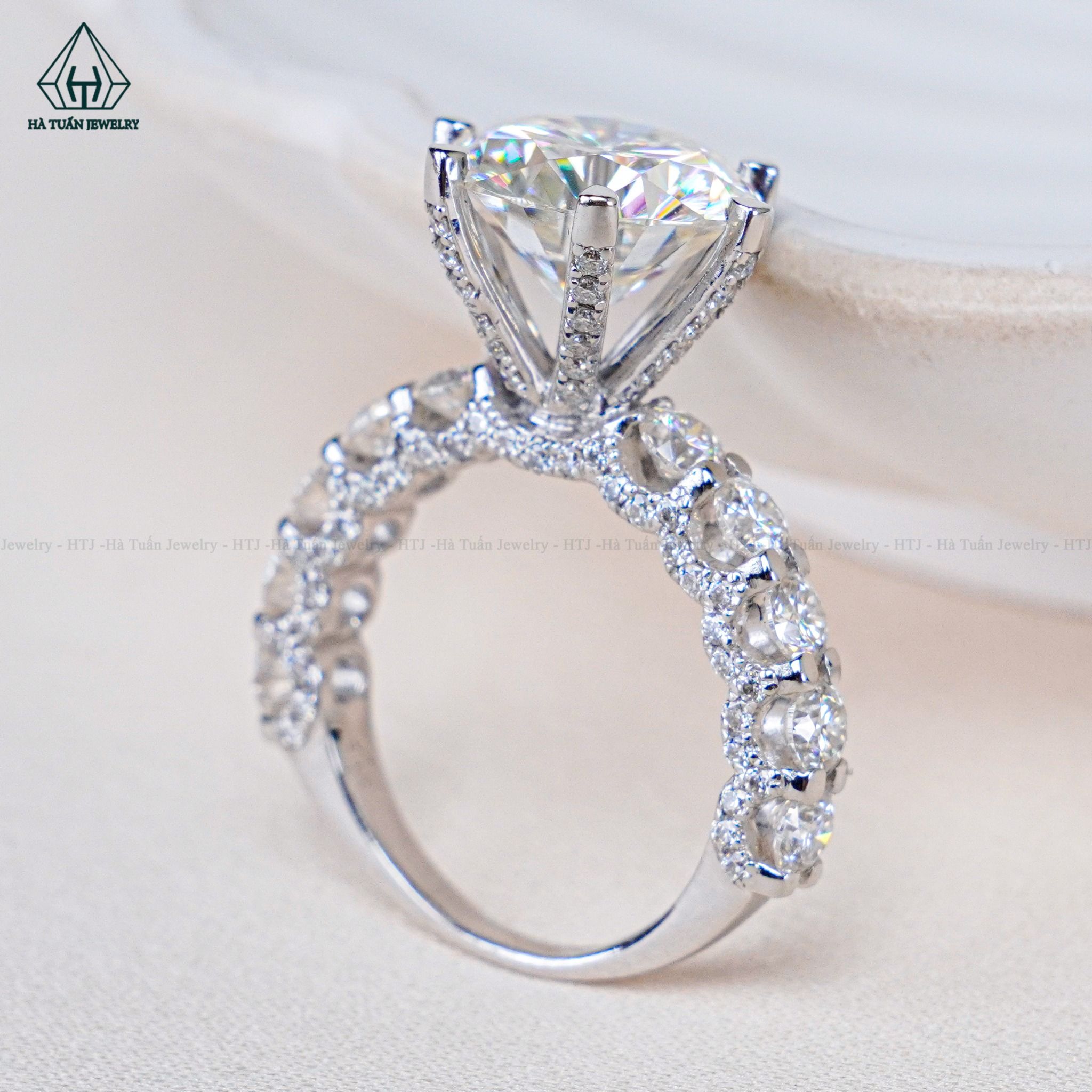 Nhẫn nữ vàng RG002 VT14K 10mm