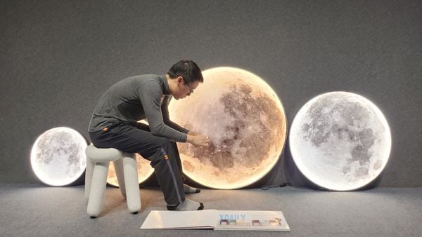 Đèn treo mặt trăng Xdaily - XDAILY