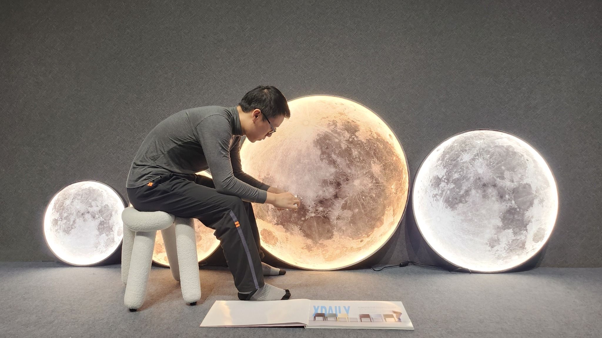 Đèn treo mặt trăng Xdaily - XDAILY