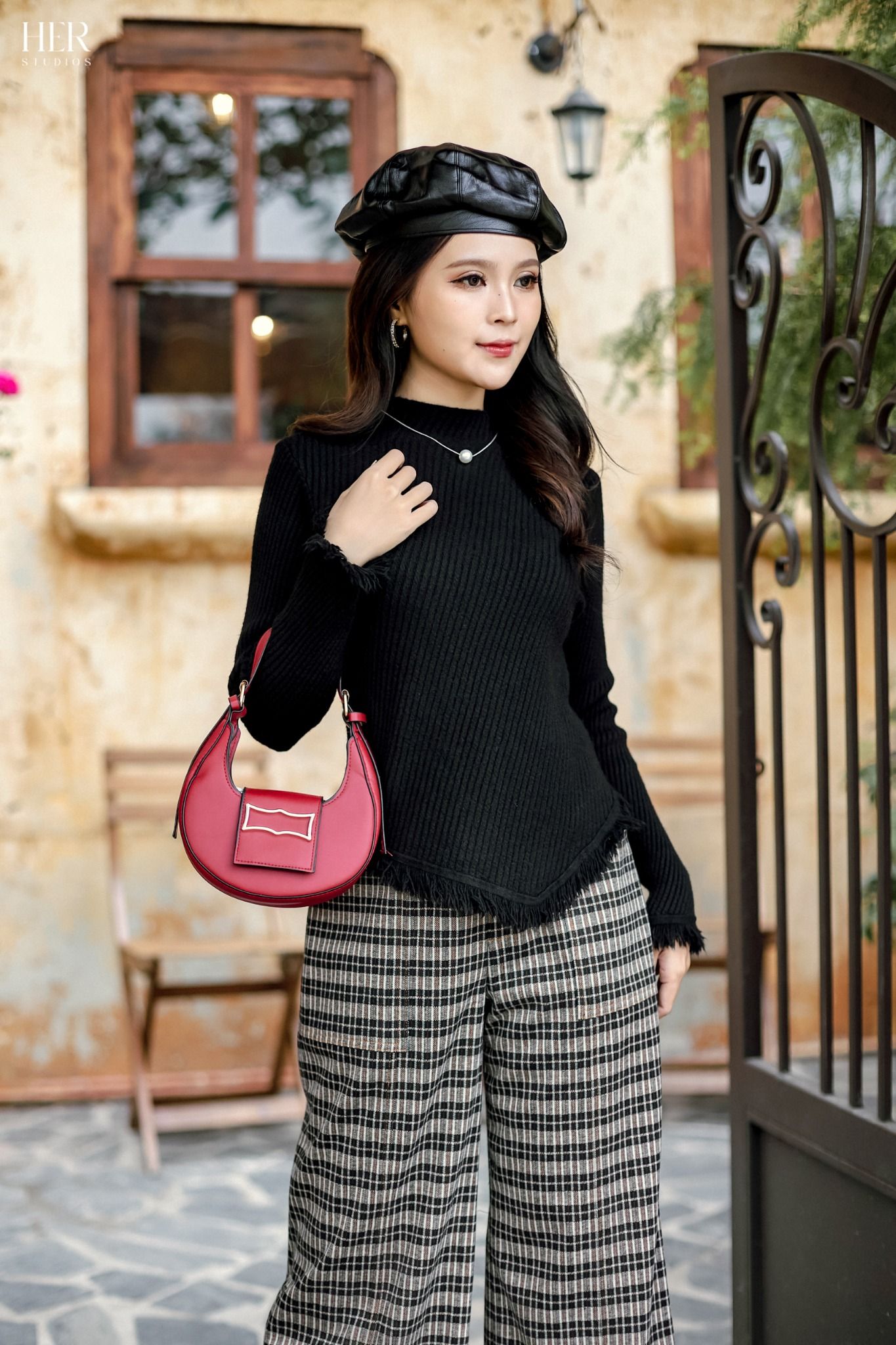 Áo gân gấu tua rua kem – her-studios