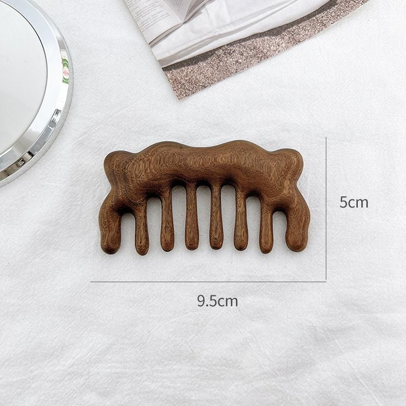 Lược Matxa Gỗ Đàn Hương – A Little Leaf