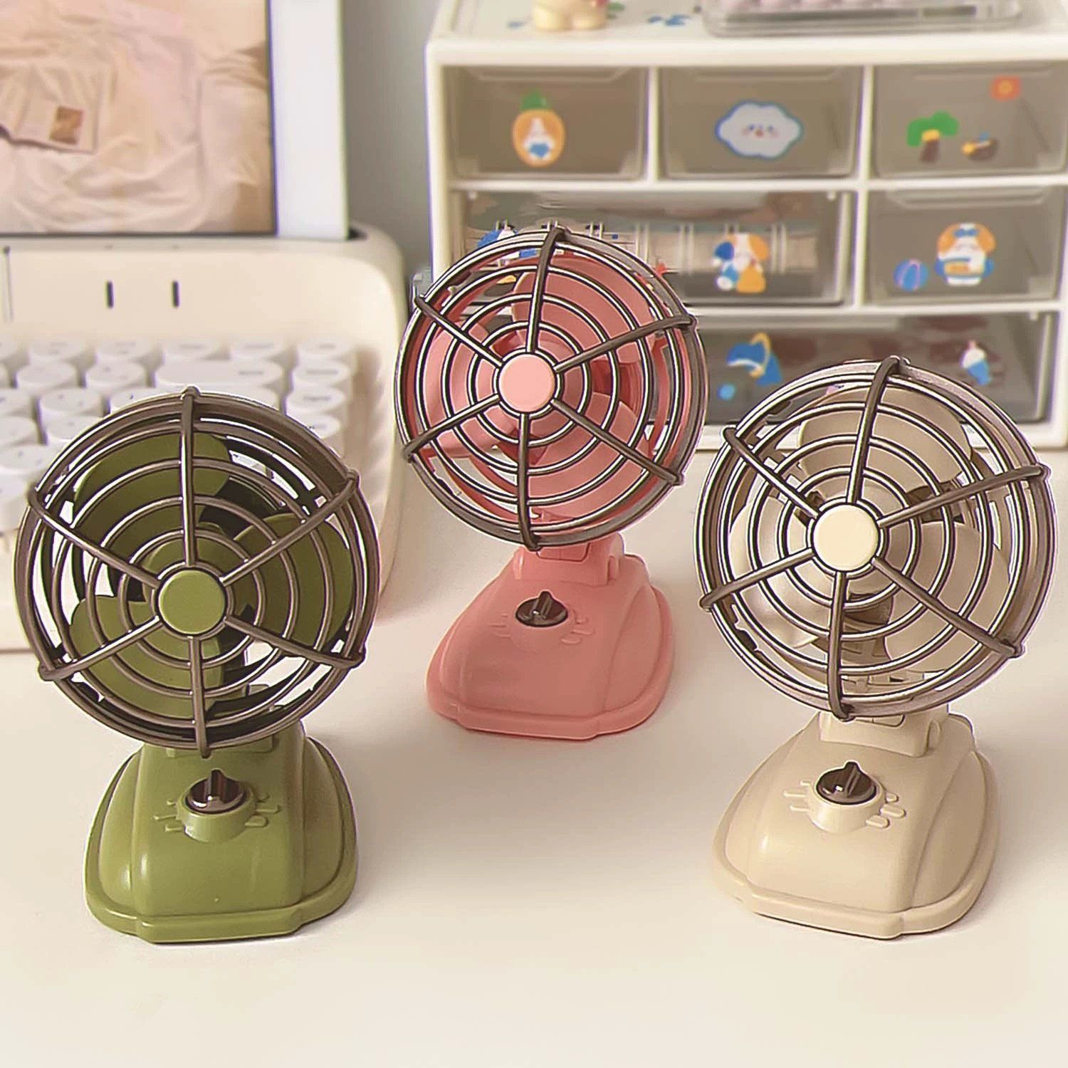 Quạt Retro Mini – A Little Leaf