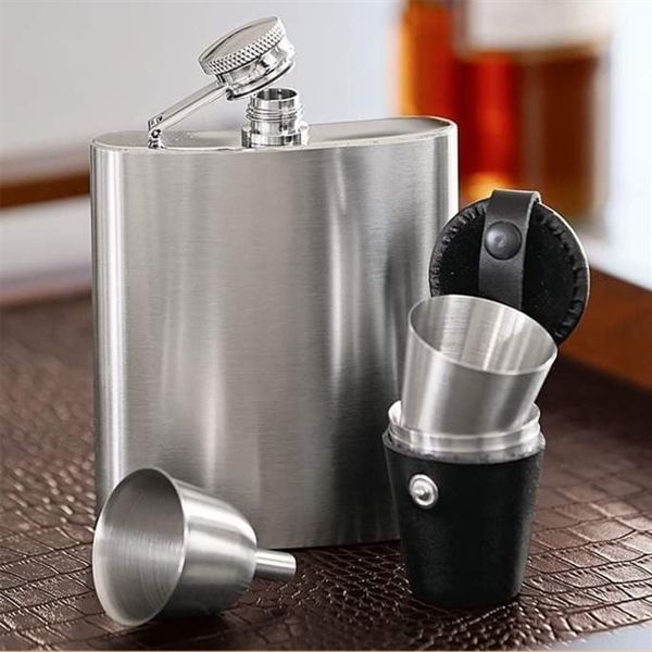 Bình đựng rượu cầm tay WMF Manhattan Hip Flash Set, 6 món – Mua hàng ...