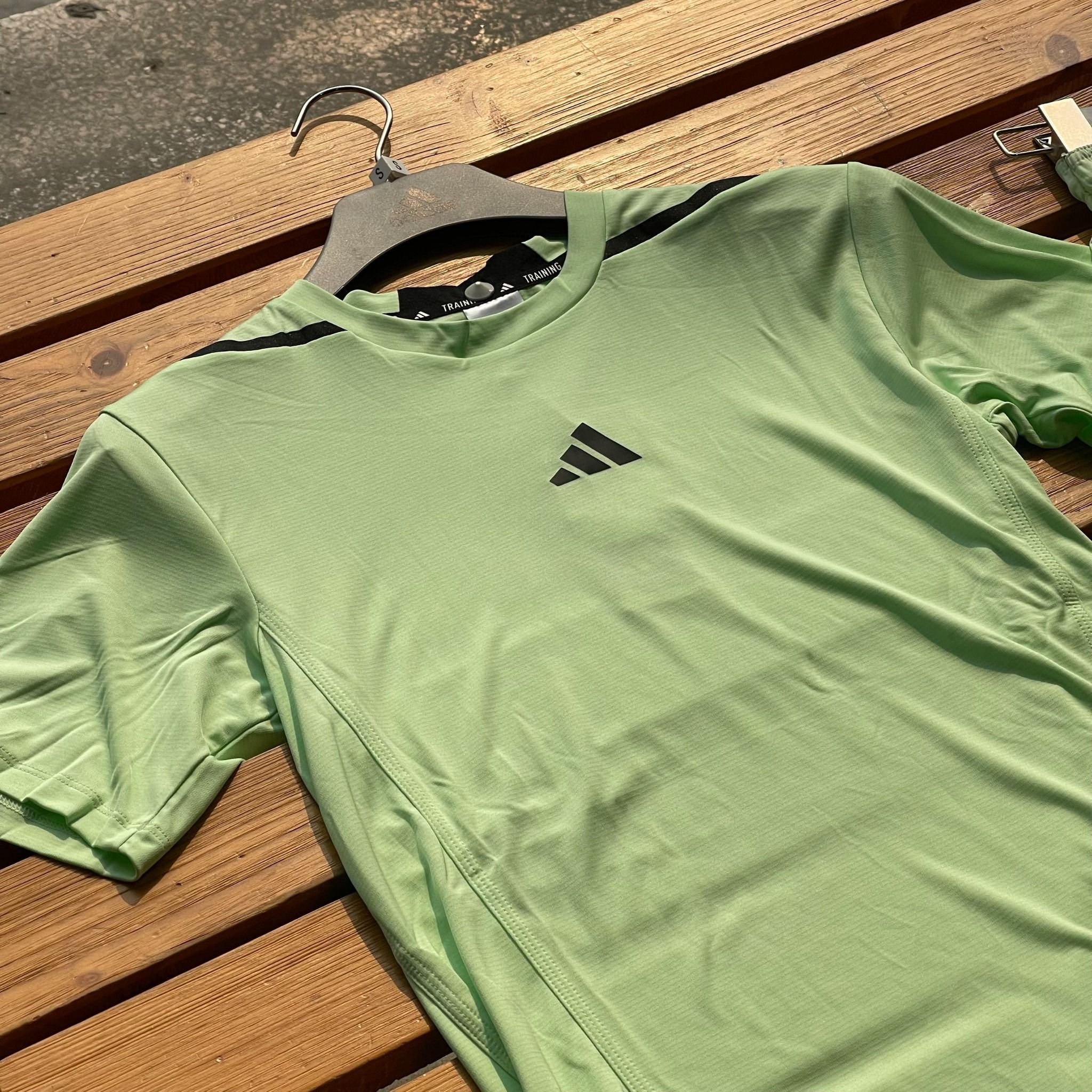 BỘ ĐỒ XUÂN HÈ NAM TẬP LUYỆN ADISTRONG – Mixsport Việt Nam