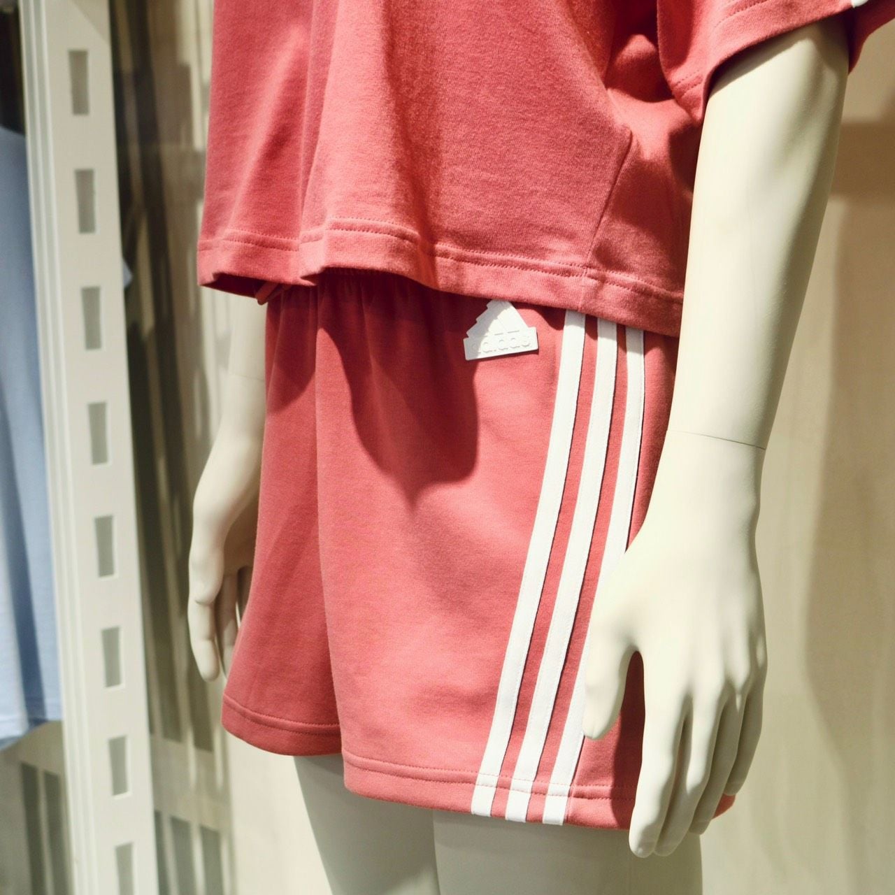 BỘ ĐỒ XUÂN HÈ NỮ 3 SỌC FUTURE ICONS – Mixsport Việt Nam