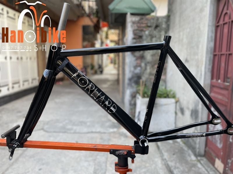 Khung Fixed gear Forward càng carbon model 2022 – Hanoibike shop