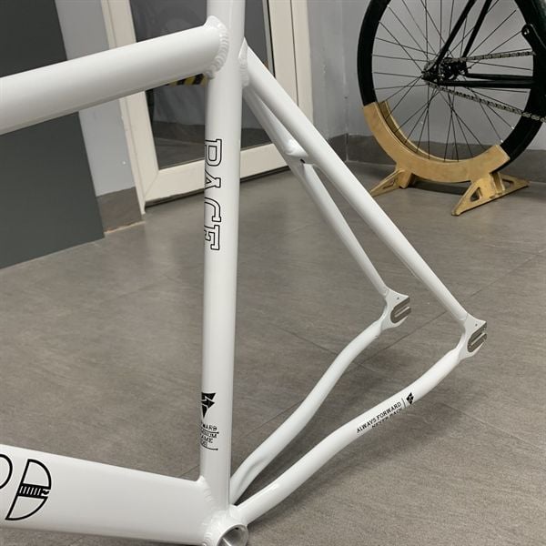 Khung Fixed gear Forward càng carbon model 2022 – Hanoibike shop