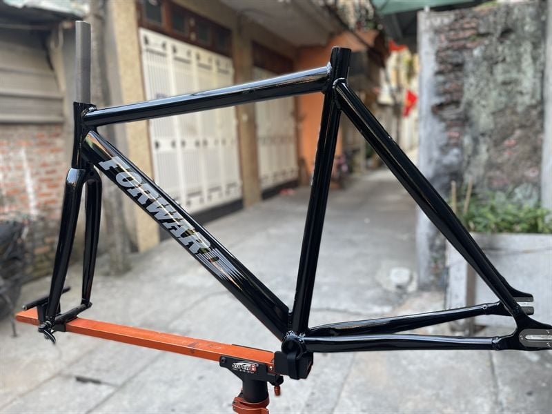Khung Fixed gear Forward kèm càng carbon model 2021 – Hanoibike shop