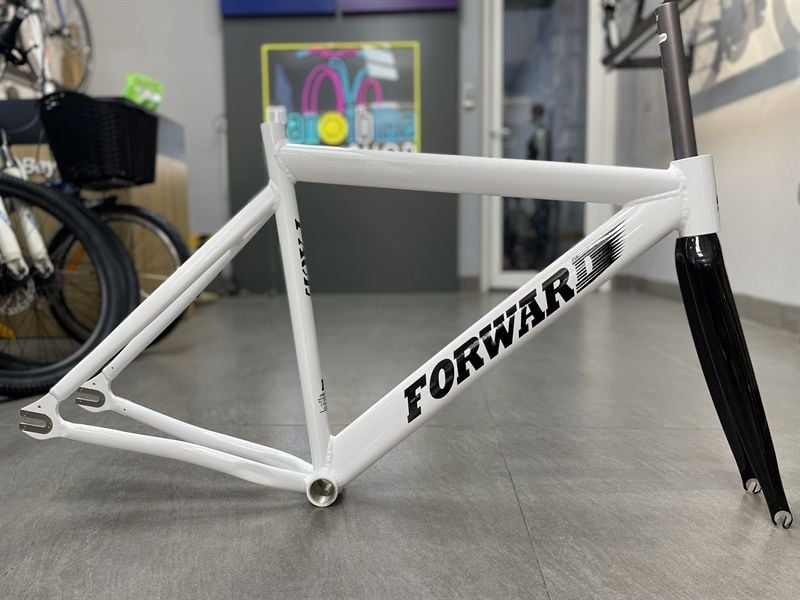 Khung Fixed gear Forward kèm càng carbon model 2021 – Hanoibike shop