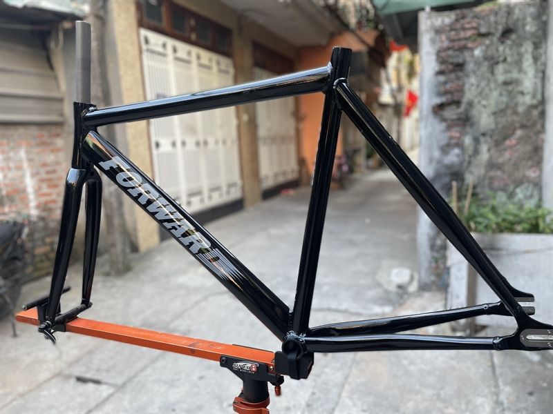 Khung Fixed gear Forward kèm càng carbon model 2021 – Hanoibike shop