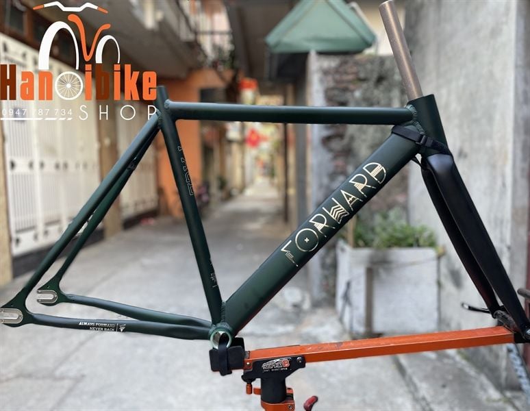 Khung Fixed gear Forward càng carbon model 2022 – Hanoibike shop