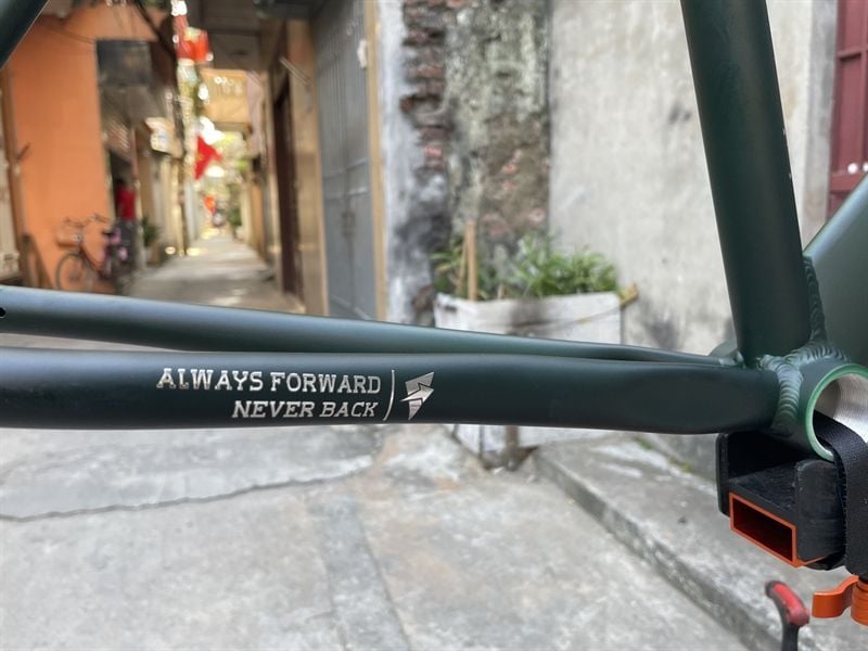Khung Fixed gear Forward càng carbon model 2022 – Hanoibike shop