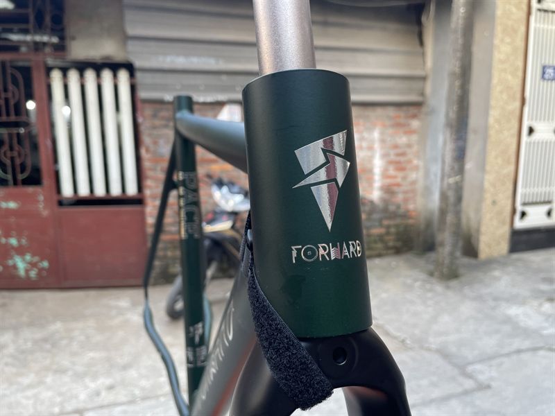 Khung Fixed gear Forward càng carbon model 2022 – Hanoibike shop