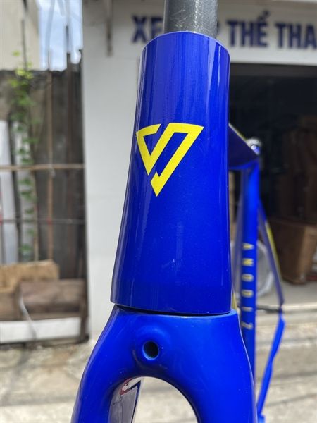 Khug fixed gear SKREAM càng carbon ( khồng gồm chén cổ + cọc yên ...