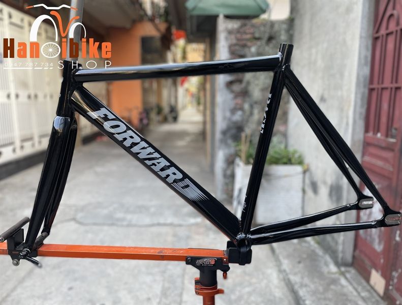 Khung Fixed gear Forward kèm càng carbon model 2021 – Hanoibike shop