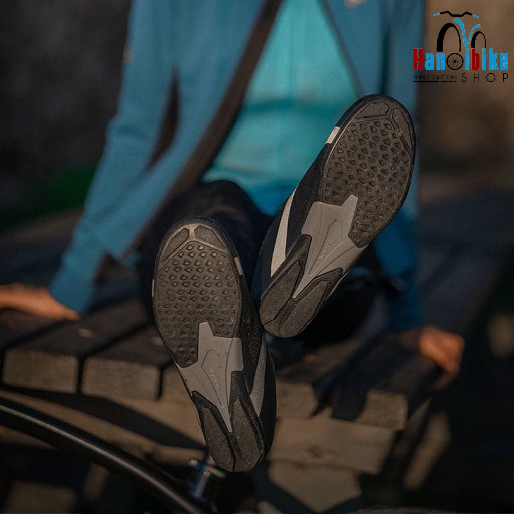 Giày Santic không cá khóa vặn 2021 – Hanoibike shop