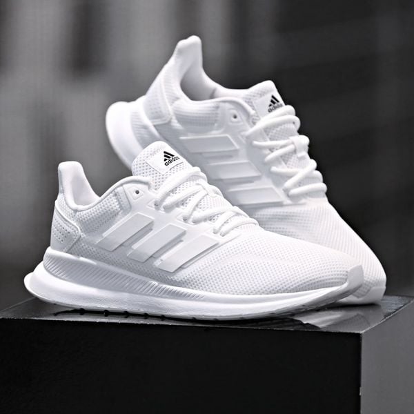 Tất cả sản phẩm – Adidas chính hãng