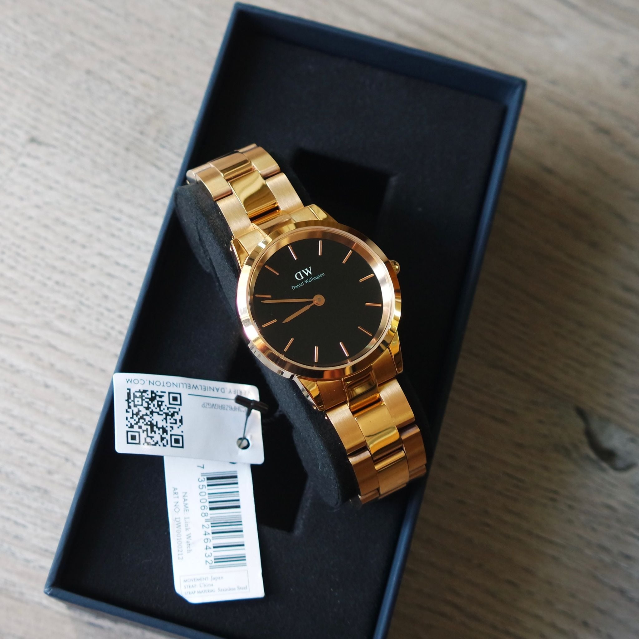 DW Iconic Link 32 RG (Black) - DW00100212 - 99% – Jinstore