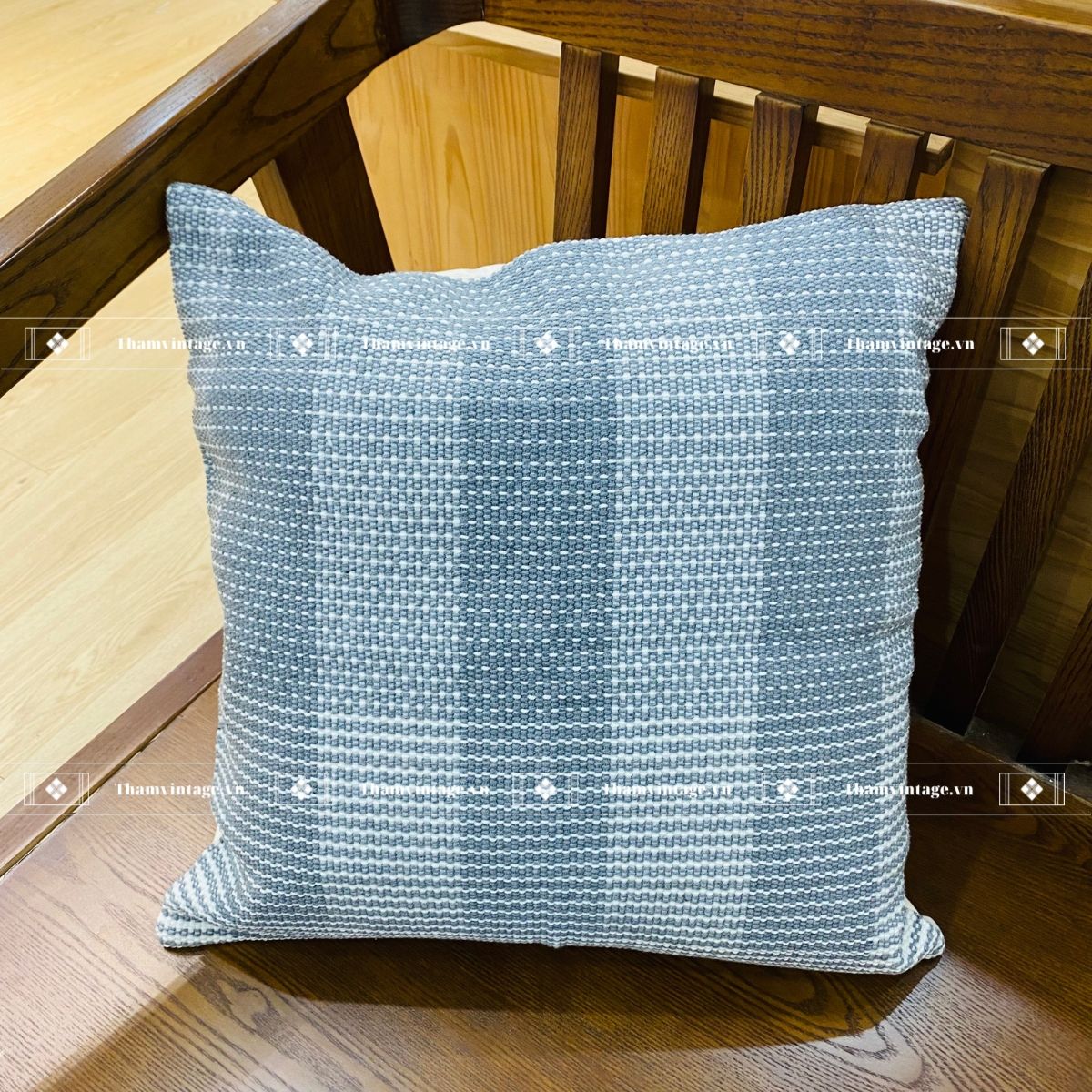 Vỏ gối Line tua rua (đơn sắc) – Thảm Vintage