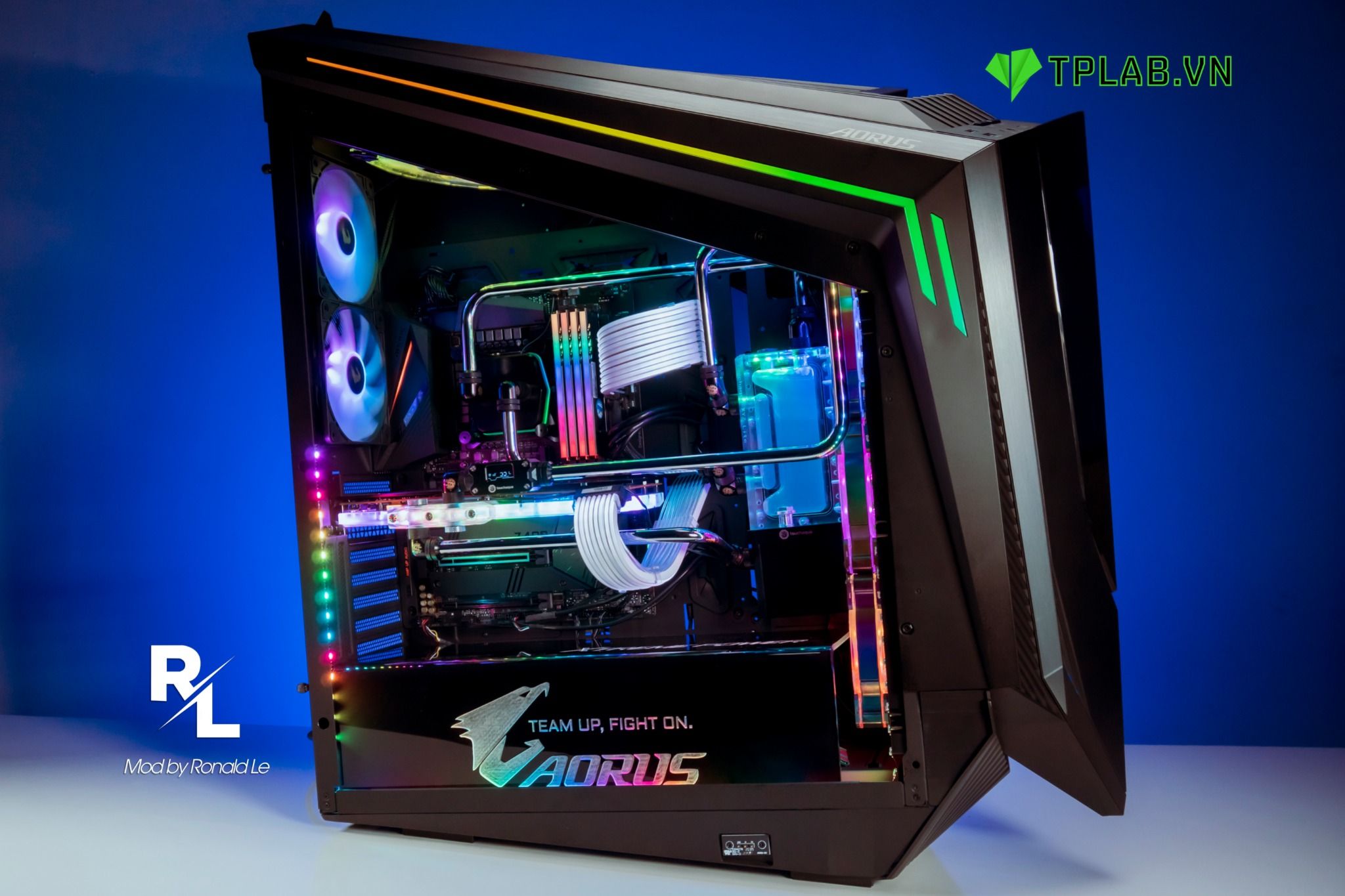 PC CUSTOM AORUS C700G– TPLAB
