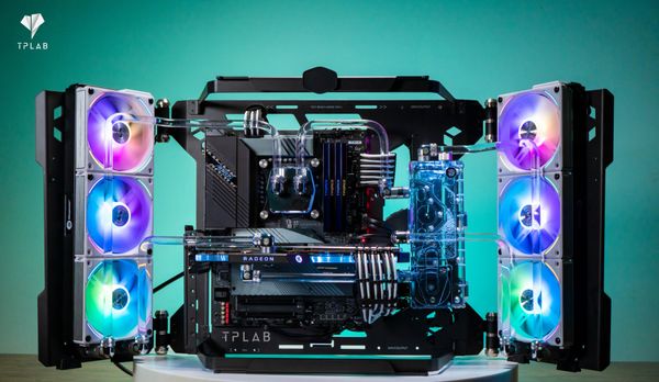 PC CUSTOM CM MASTERFRAME 700– TPLAB