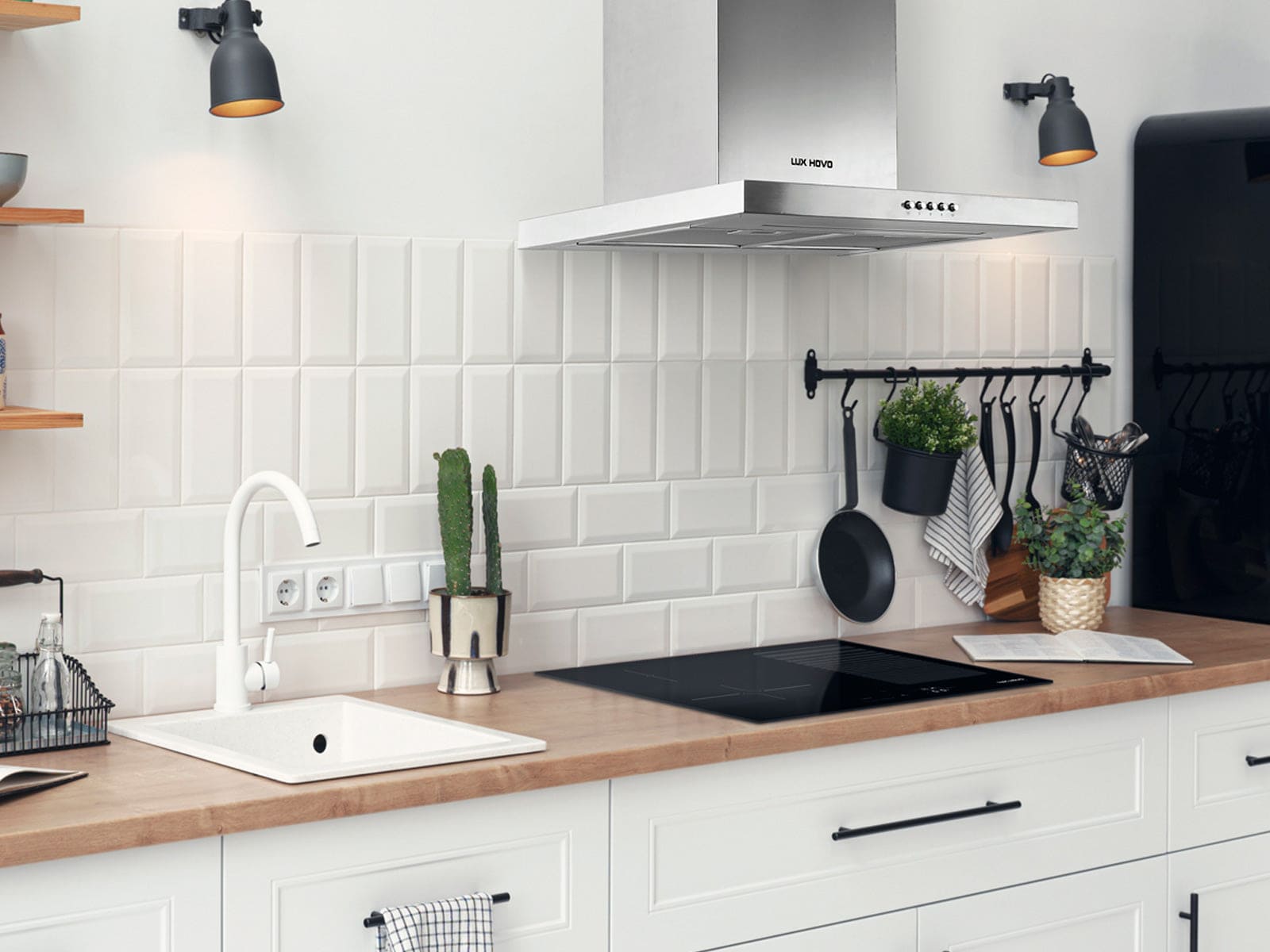 Máy hút mùi treo tường LUX HOVO dòng VIS 60cm màu INOX cao cấp