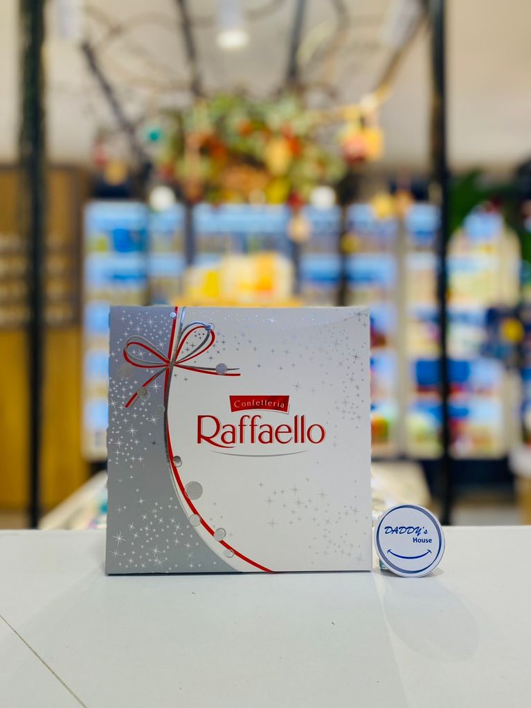 Bánh dừa & hạnh nhân trắng giòn Raffaello Ferrero - Pháp (400g) – Daddy ...