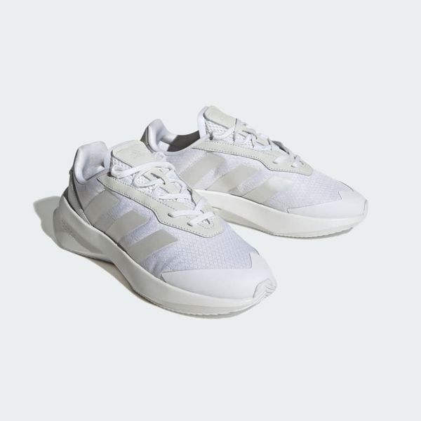 Giày thể thao nữ hàng hiệu đẹp, giảm đến 60%