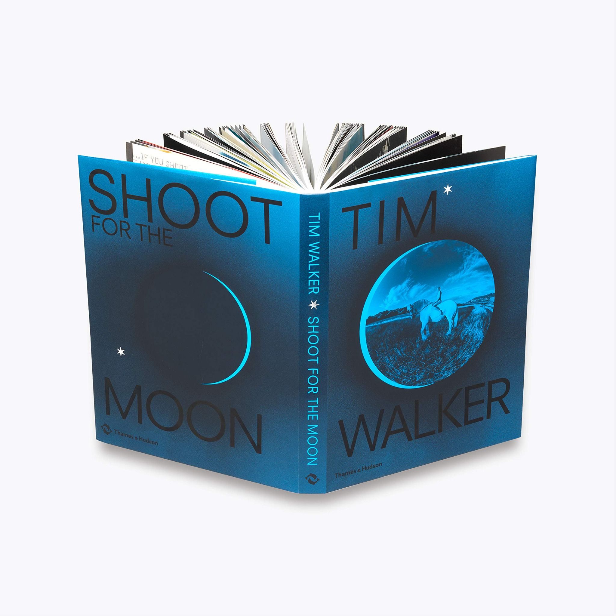 Tim Walker: Shoot for the Moon_Tim Walker_9780500545027_Thames and Hud ...