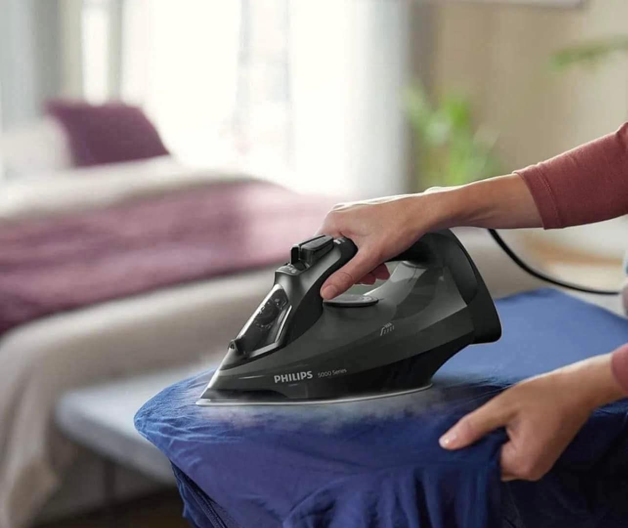 Bàn là hơi nước Philips DST5040/80 màu đen - Công suất mạnh mẽ 2600W ...