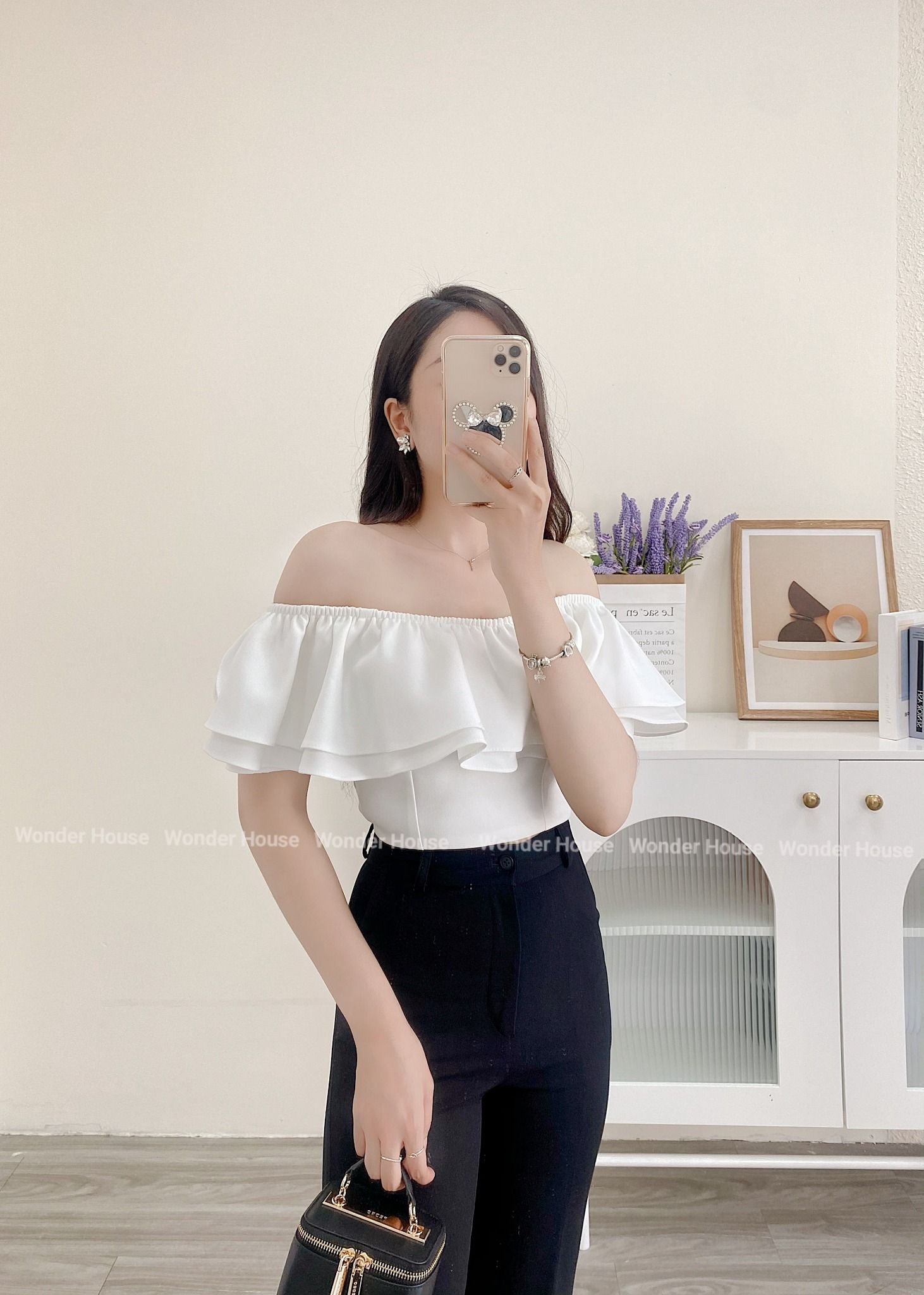 Shy top – Wonder House