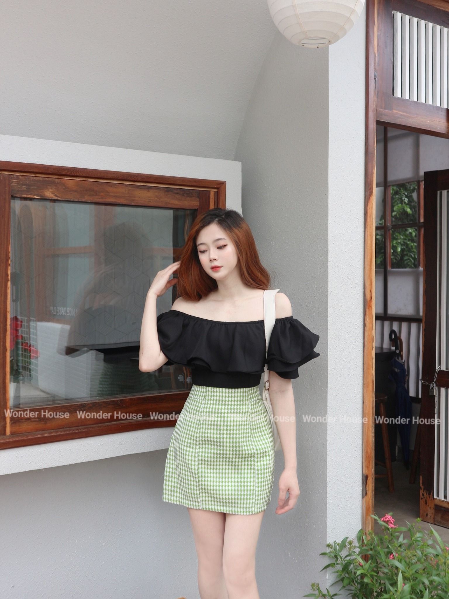 Shy top – Wonder House