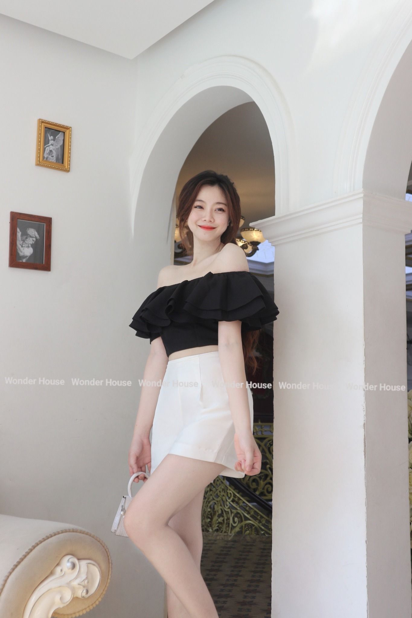 Shy top – Wonder House