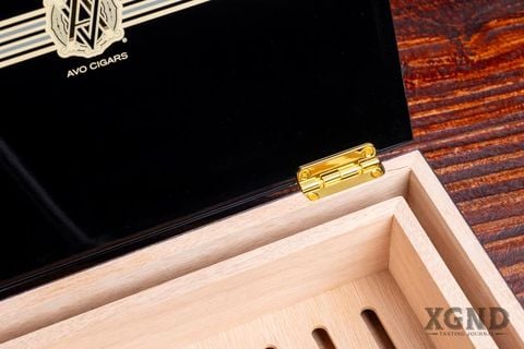 Hộp Bảo Quản Xì Gà Humidor AVO - Hộp Sơn Mài Chính Hãng
