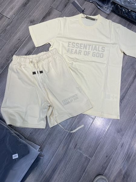 Bộ NT SC Essential Chữ Ngực – MK MENSWEAR