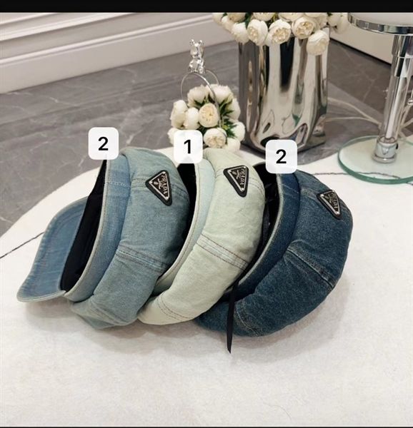 Mũ Prada lưỡi trai bò logo sau – MK MENSWEAR