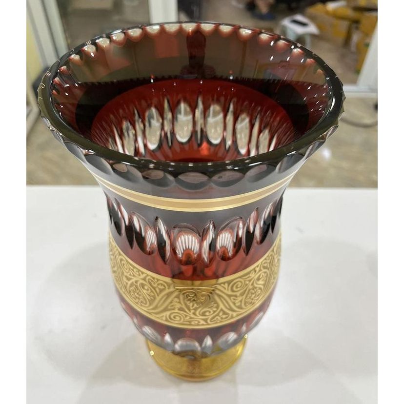 Bình hoa pha lê chân đế đỏ Ruby Ales Zverina