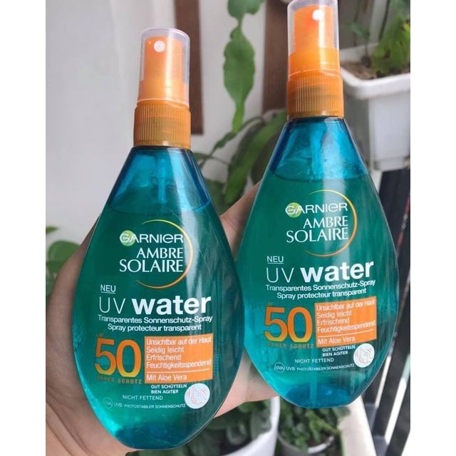 Xịt chống nắng Garnier UV Water SPF 30 150ml