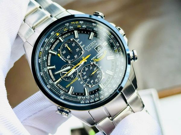 Đồng Hồ Nam Citizen Eco-Drive AT8020-54L màu xanh