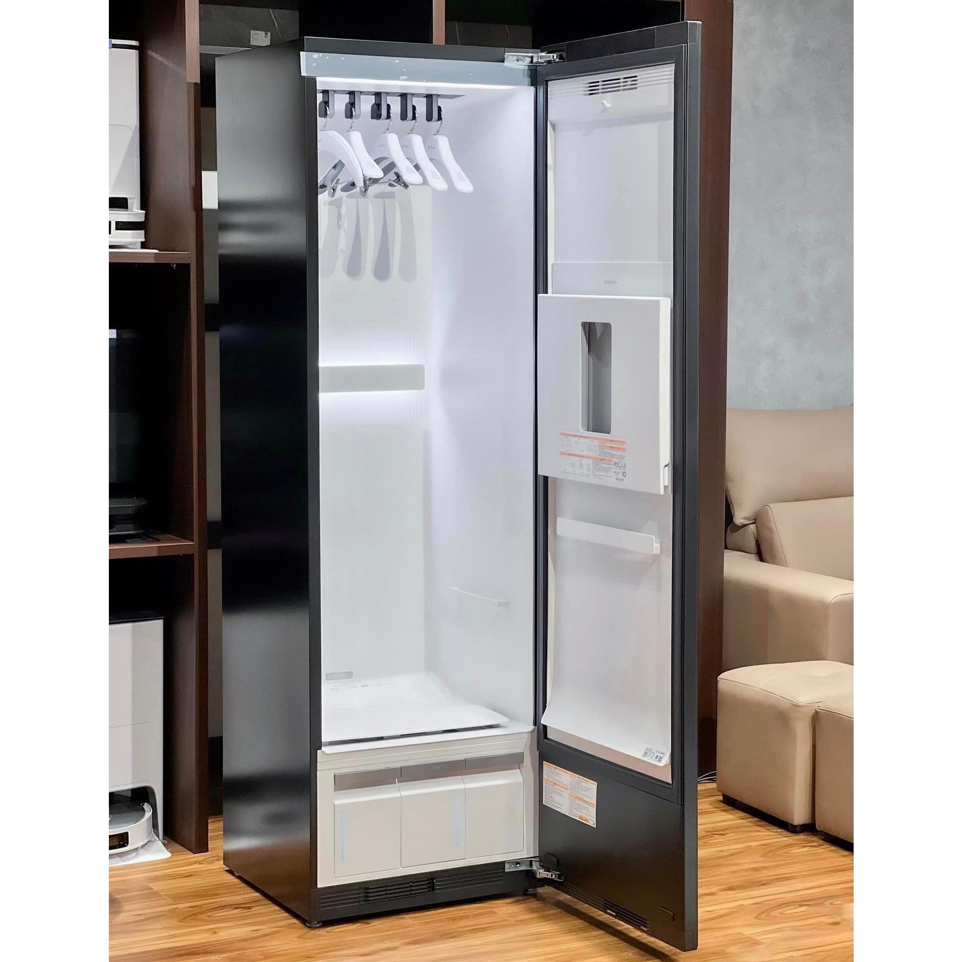 Tủ quần áo LG Styler 2024