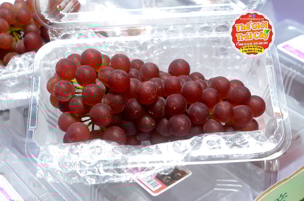 Nho đỏ Ruby Hàn quốc - hộp 200gr – Thế Giới Trái Cây