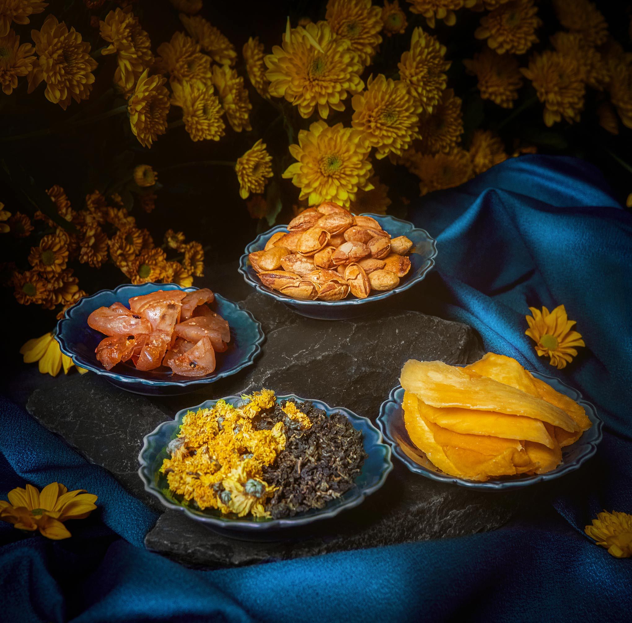 Lam Cúc – XÌ- LÔ TRÀ