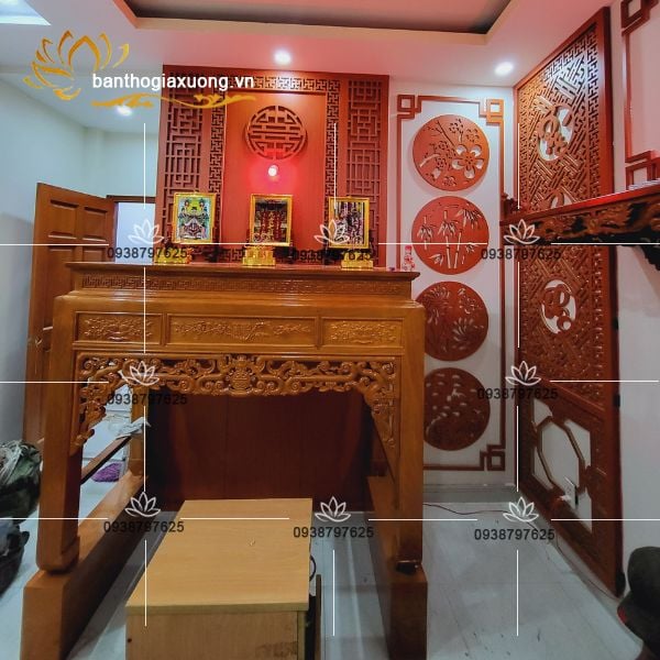 VÁCH NGĂN PHÒNG THỜ 0104 banthogiaxuong