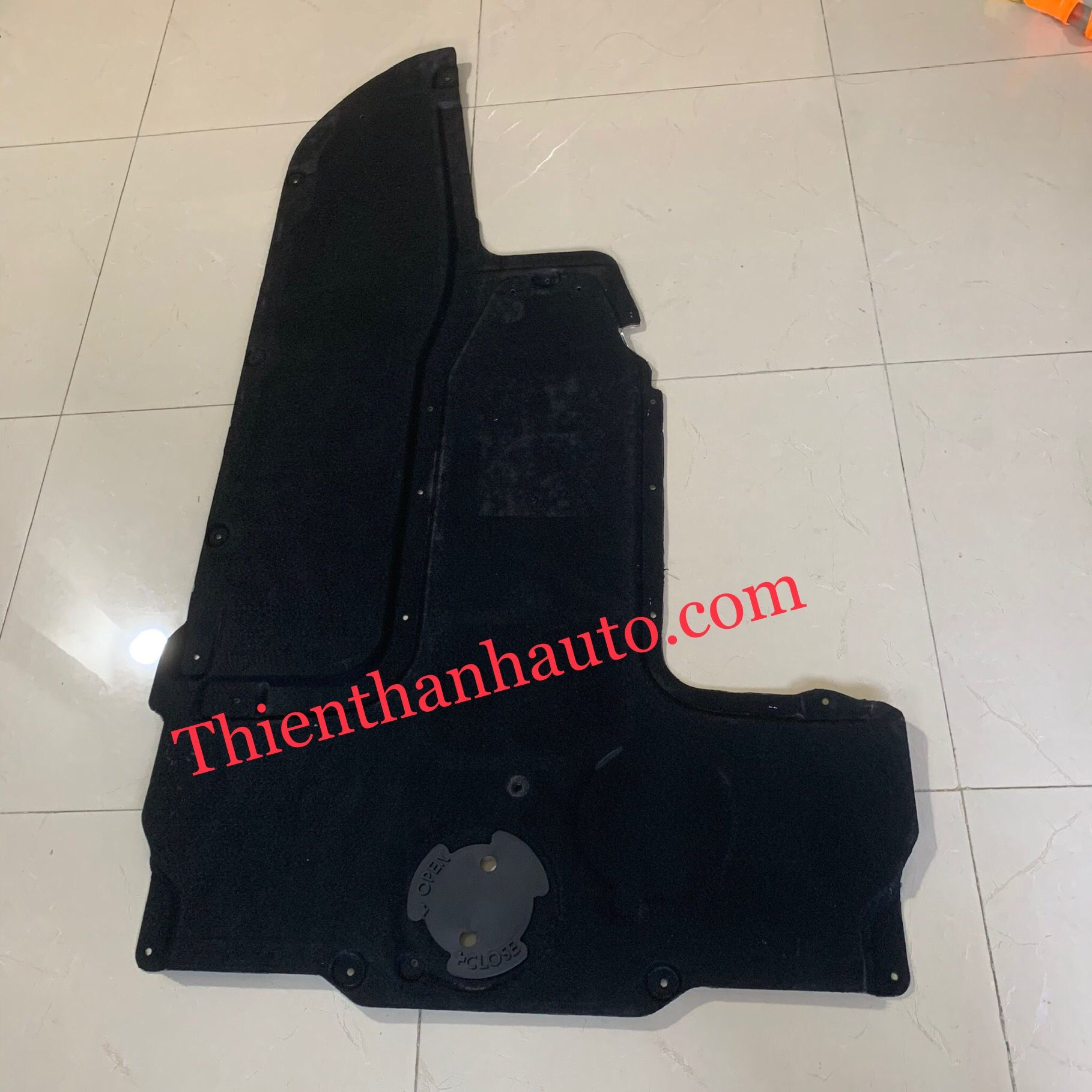 Chắn bùn hộp số BMW 520i chính hãng- 51757207147 -Phụ tùng Thiên Thanh ...